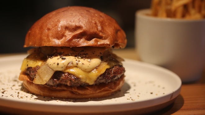 Gui's Burger by Humans of Wagyu （ギーズバーガー） - 芦屋（阪神）/ハンバーガー | 食べログ