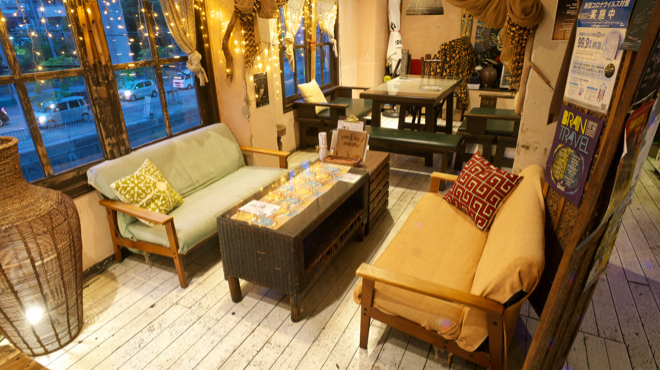 マファリカフェ （MAFALi cafe）のご予約 - 牧志/ダイニングバー | 食べログ