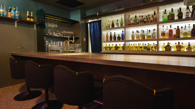 cafe&bar Bloom - 久屋大通/ダイニングバー/ネット予約可 | 食べログ