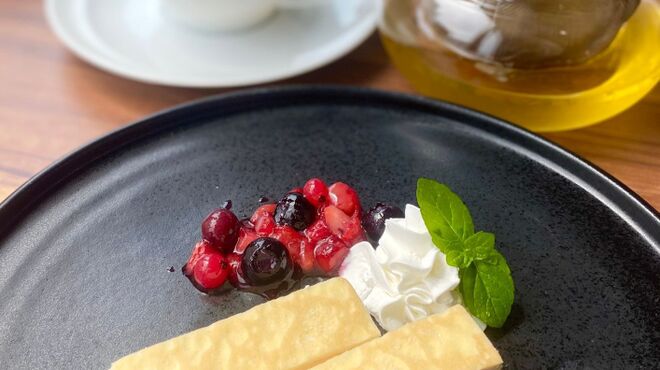 Cafe&Bar Weal'S （カフェ&バー ウィールズ）のご予約 - 東本願寺前/カフェ | 食べログ