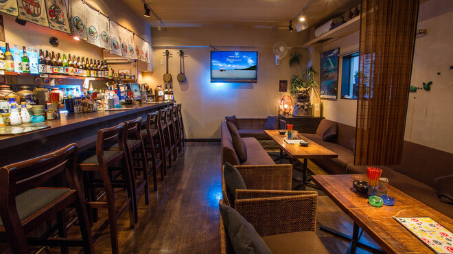 OKINAWAN BAR MAMI-ANA （バー・マミアナ） - 麻布十番/沖縄料理 [食べログ]