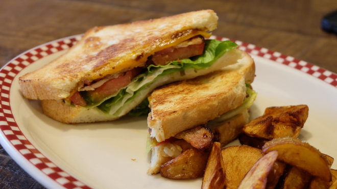 MUNCH'S BURGER SHACK （MUNCH'S BURGER SHACK） - Shibakoen/Hamburger | Tabelog