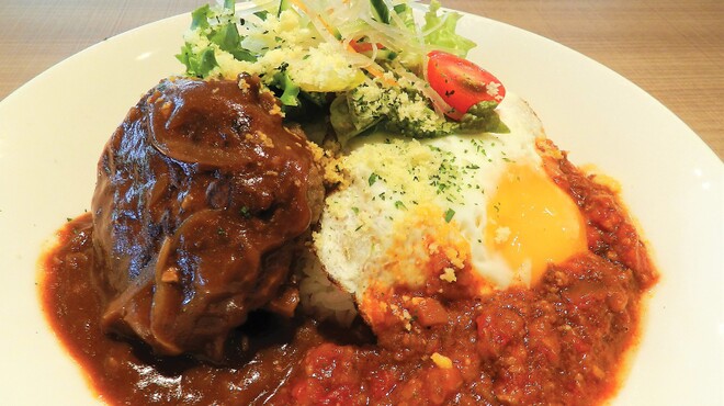 maroon cafe （マルーンカフェ【旧店名】夜CAFÉ9） - 春日原/カフェ [食べログ]