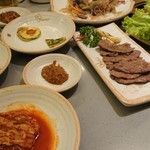 Gahyo Korean BBQ -佳肴- Kelapa Gading MOI （ガヒョウ） - ジャカルタ/焼肉 | 食べログ