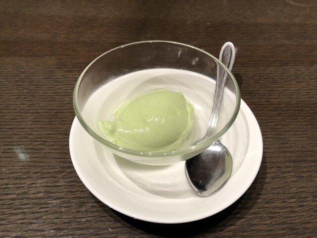 『凄い行列、人気店だが....』by shipou : 廣東料理 民生 ヒルトンプラザウエスト店 （みんせい） - 西梅田/中華料理 [食べログ]