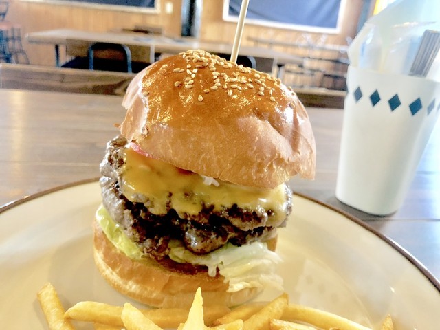 BENJAMIN BURGER （ベンジャミン バーガー） - 名護市/ハンバーガー [食べログ]