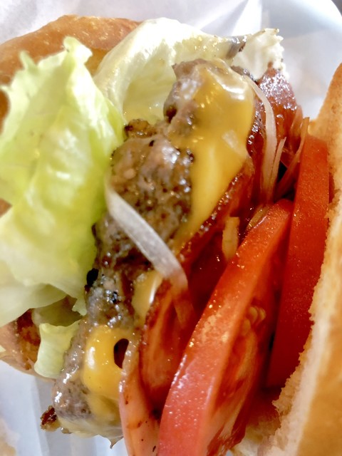 BENJAMIN BURGER （ベンジャミン バーガー） - 名護市/ハンバーガー [食べログ]