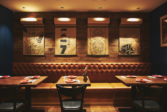 座席 : Bistro uokin 池袋 （ビストロ魚金） - 池袋/ビストロ | 食べログ