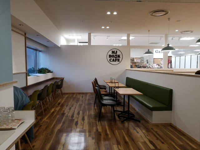 エムジェイブックカフェ 瓦町FLAG店 （MJ BOOK CAFE） - 瓦町/カフェ | 食べログ