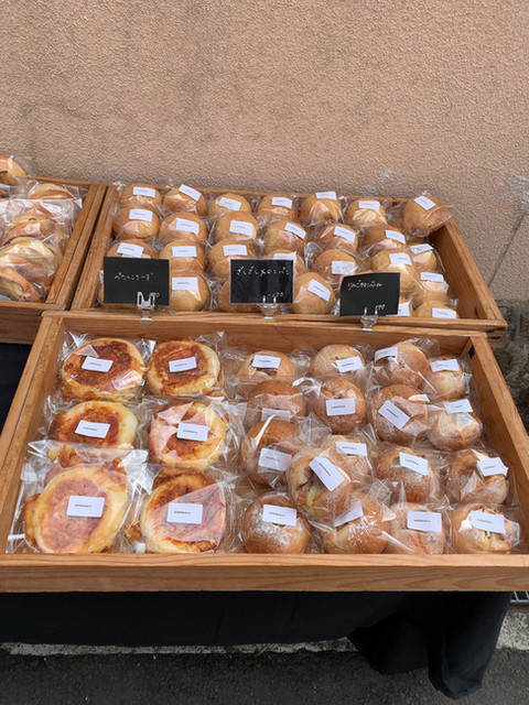 Petit lab Bakery - Mine, Shuho/Bread [Tabelog]