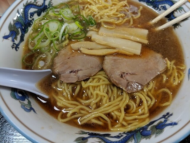 『らーめんや天金四条さんで正油ラーメン（旭川市4条通9：2019年100杯目）』by eihoka : らーめんや天金 四条店 （てんきん ...