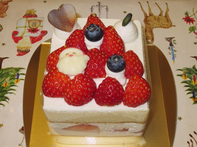 『食べ切りサイズ！クリスマスケーキ2011。』by routast : 【閉店】銀のぶどう 大丸東京店 （ギンノブドウ） - 東京/洋菓子 ...