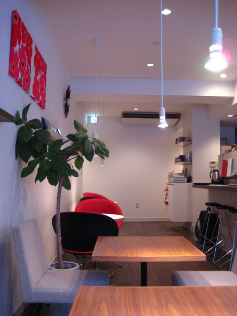 cafe tuoli （カフェ トゥオリ） - 岡本/カフェ | 食べログ