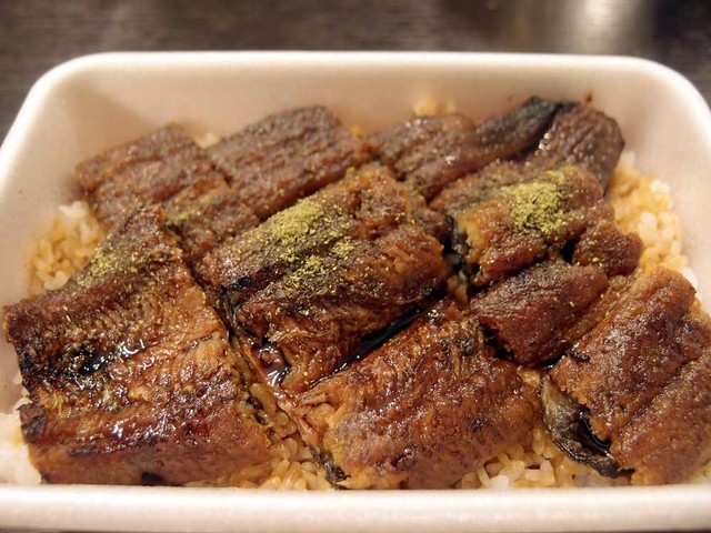 『今日のお昼は鰻弁当』by 腹ぺこ歯医者 : しら河 JR名古屋タカシマヤ店 - 名古屋/その他 [食べログ]