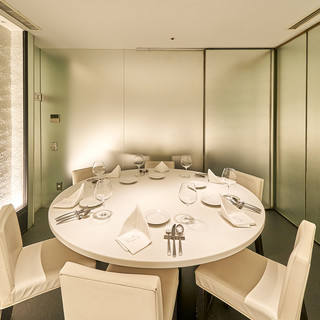 座席 : GINTO 池袋店 - 池袋/ビストロ | 食べログ