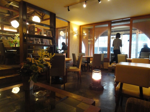 『のんびり、まったり出来ます』by misumisu : マザームーンカフェ 千里店 （Mother Moon Cafe） - 箕面船場阪大前 ...