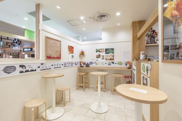 座席 : ハタケスタイル エスパル山形店 （HATAKE STYLE【旧店名】HATAKE Cafe ） - 山形/カフェ | 食べログ