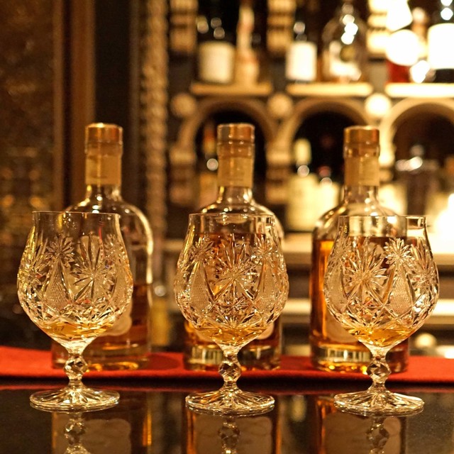 Ne Plus Ultra 銀座 （ネプラス ウルトラ） - 内幸町/バー | 食べログ