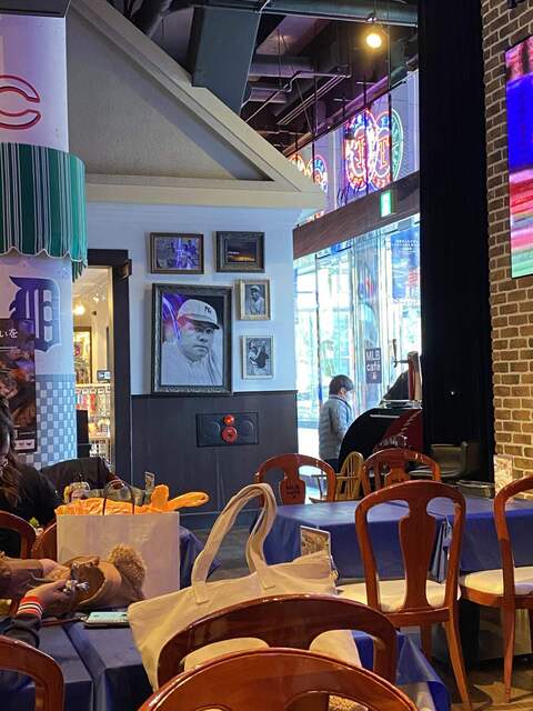 内観写真 : MLB cafe TOKYO 東京ドームシティ店 （エムエルビーカフェトウキョウ） - 水道橋/アメリカ料理 | 食べログ