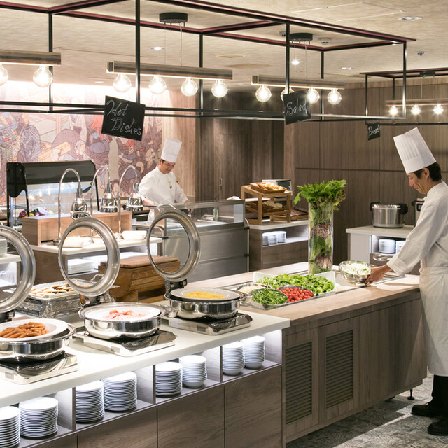 内観写真 : Delicious Kitchen EMONDEL （デリシャスキッチン エモンデル【旧店名】シャングリラ） - 江坂 ...