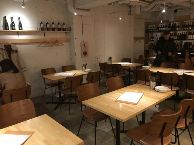 内観写真 : iitoki （イイトキ） - 池袋/ビストロ | 食べログ