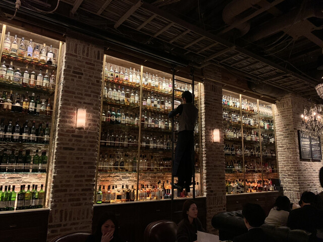 TOKYO Whisky Library （トウキョウ ウイスキーライブラリー） - 表参道/バー [食べログ]