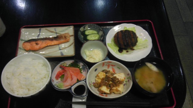 ラクーンハウス - 新西金沢/食堂 | 食べログ