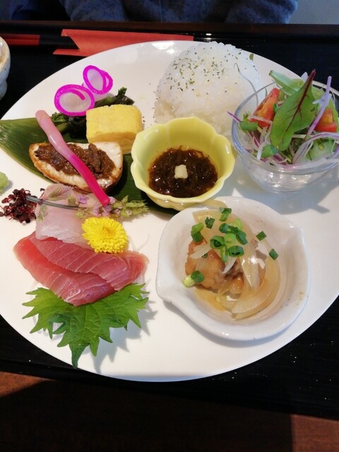 旬香ダイニング ゆうかり （旬香Dining ゆうかり） - 宮内/ダイニングバー | 食べログ