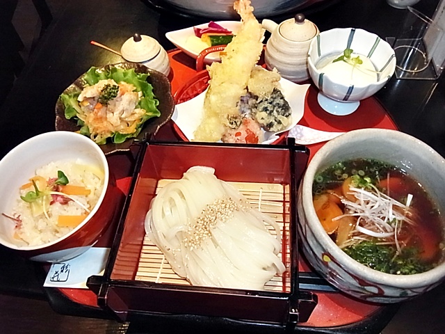 【リニューアル】うどん 彩蔵 （さくら） - 矢部/創作料理 [食べログ]