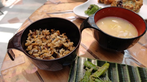 四つ葉cafe （ヨツバカフェ） - 近田/カフェ | 食べログ