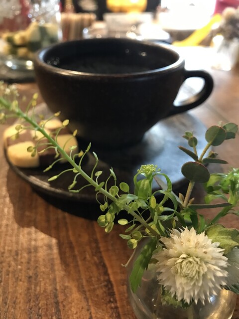 スコーイ フラワーアンドコーヒー （SKOJ flower × coffee） - 加古川/カフェ | 食べログ