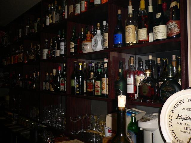 内観写真 : UNBAR （アンバー） - 千駄木/バー | 食べログ