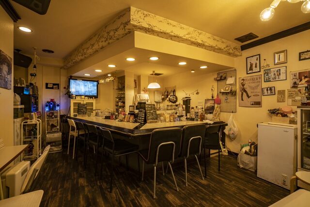 座席 : DEPO-ZITTO&cafe dedepo （DEPO-ZITTO&cafe'dedepo） - 山形/バル | 食べログ