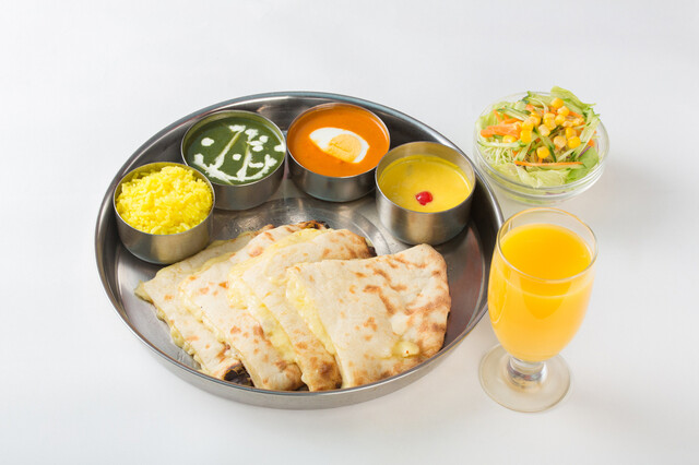 ランチメニュー : サンローズ 品川シーサイド店 - 品川シーサイド/インド料理 | 食べログ