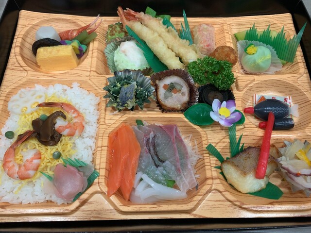 平川惣菜センター - 矢原/弁当 [食べログ]