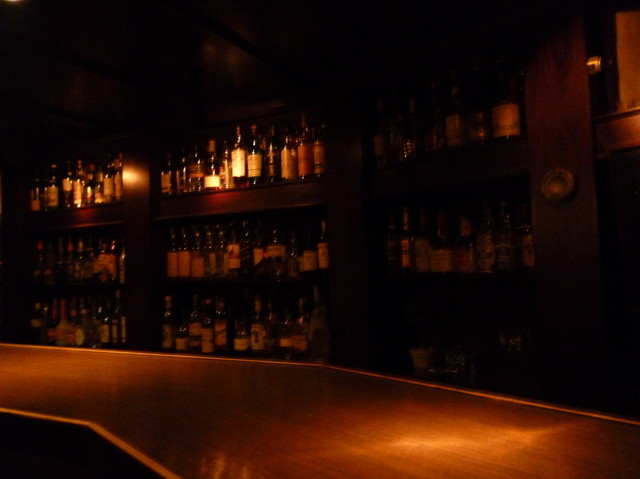 ニューヨーク・ニューヨーク - 平和通/バー [食べログ]