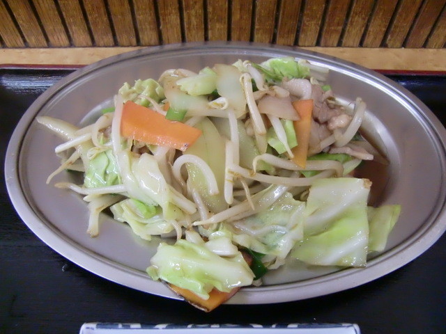 『強い火力で炒める野菜炒め』by びしくれた : 信濃路 鶯谷店 （しなのじ） - 鶯谷/居酒屋 [食べログ]