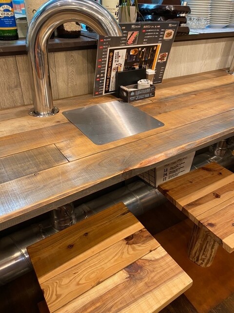 座席 : 炎牛 MOJAR' （モジャ） - 上諸江/焼肉 | 食べログ