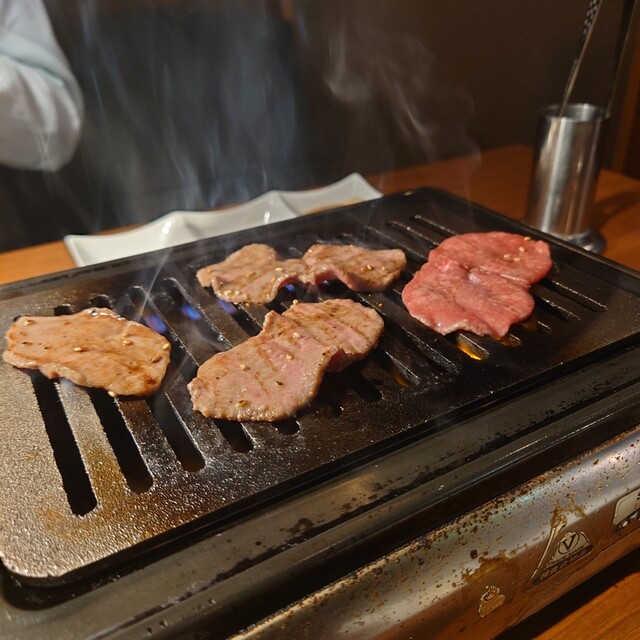 NO MEAT, NO LIFE.1st （ノーミート ノーライフ ファースト） - 西武新宿/焼肉/ネット予約可 | 食べログ