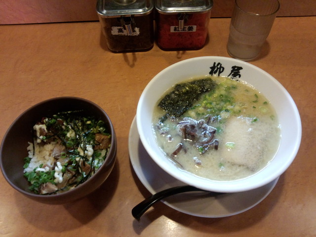 『味が勝負の博多ラーメン店』by 北からす : つけ麺 中華そば 節 （【旧店名】柳屋） - 用賀/ラーメン [食べログ]