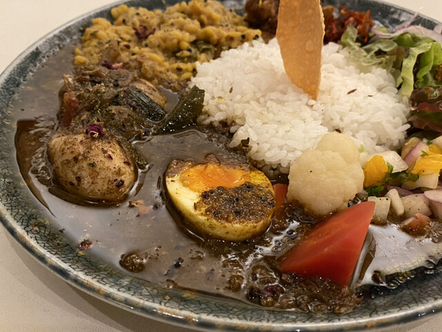 curry bar nidomi （ニドミ） - 谷町四丁目/インドカレー [食べログ]