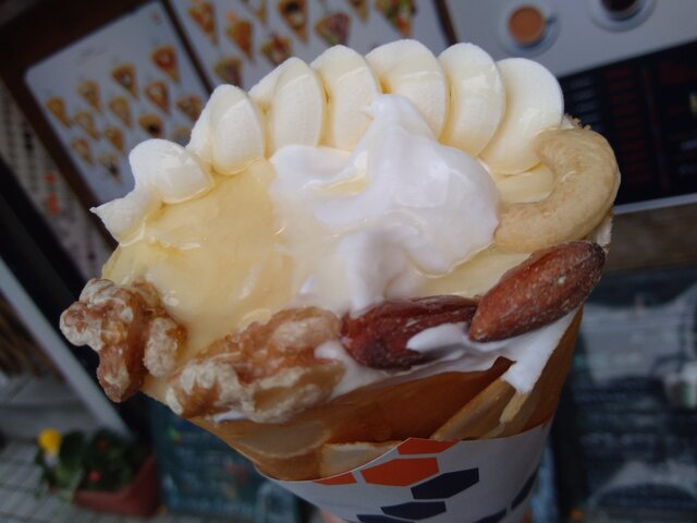 写真 : HONEY BEE CREPE Tokyo - 高円寺/クレープ [食べログ]