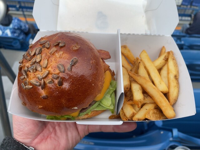 BALLPARK BURGER &9 （ボールパークバーガー アンド・ナイン） - 関内/ハンバーガー | 食べログ