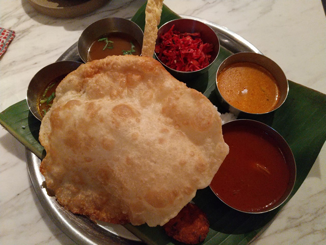 写真 : 三燈舎 （SANTOSHAM） - 小川町/インド料理 [食べログ]