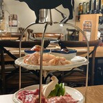 HEY MEAT （ヘイ ミート） - 狸小路/焼肉/ネット予約可 | 食べログ