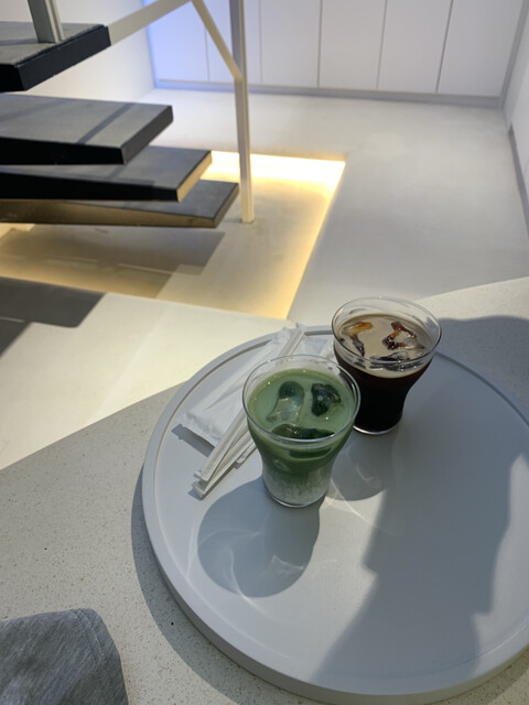 ユブネ トウキョウ （YUBUNE TOKYO） - 新宿三丁目/カフェ | 食べログ