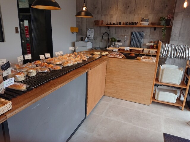 写真 : TNT BAKERY （ティーエヌティーベーカリー） - 守恒/パン | 食べログ