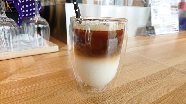 KAMEDA-YA coffee&wine （カメダヤ コーヒー＆ワイン） - 南宇都宮/カフェ/ネット予約可 | 食べログ