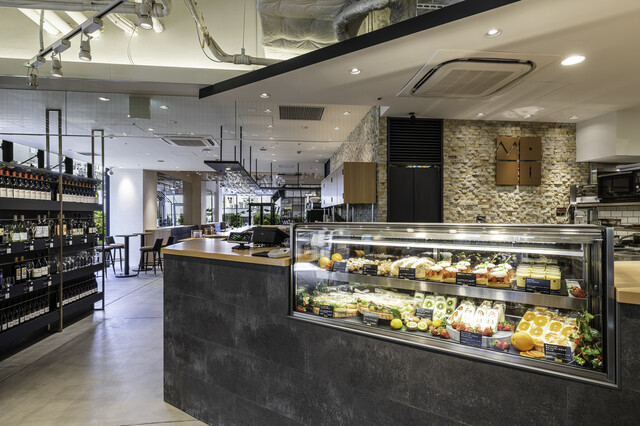 外観写真 : MAISON ICHI PLUS （メゾン・イチ プリュス） - 大阪梅田（阪急）/カフェ | 食べログ