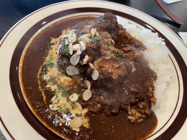 写真 : woof curry （ウーフ カレー） - 長谷/カレー | 食べログ